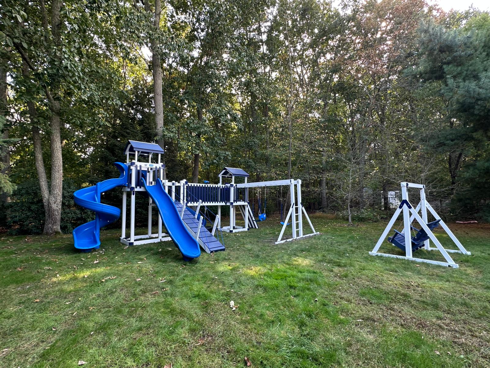 10 Games to Play Outdoors as a Family - Adventure World Play Sets